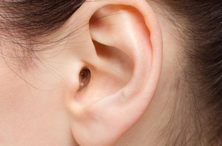 Le cérumen… saleté ou protection? - Conseils Santé | Uniprix